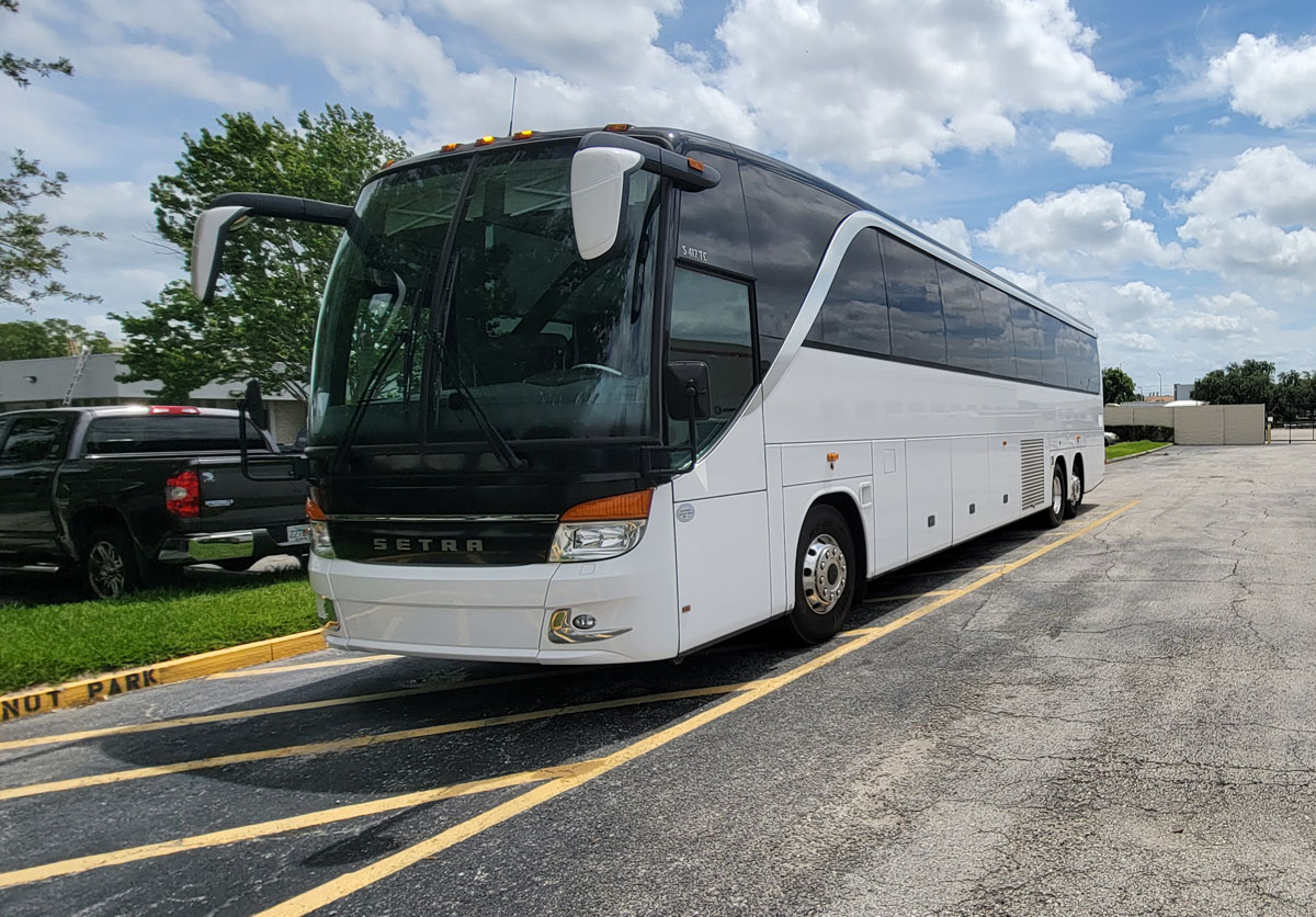 Our Bus Fleet - Photo Gallery - Comfort Express Inc